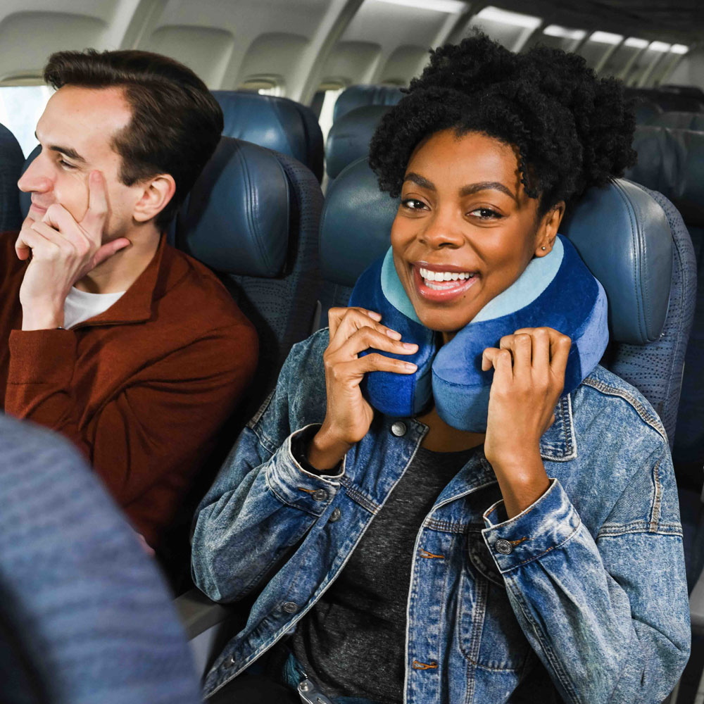 Evolution Pillow Grey från Cabeau - Nackkudde - PICKPACK