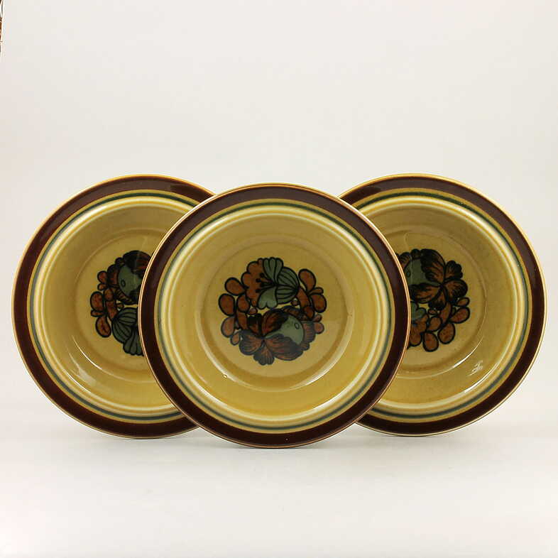 Buy Arabia mid-century pottery from Finland