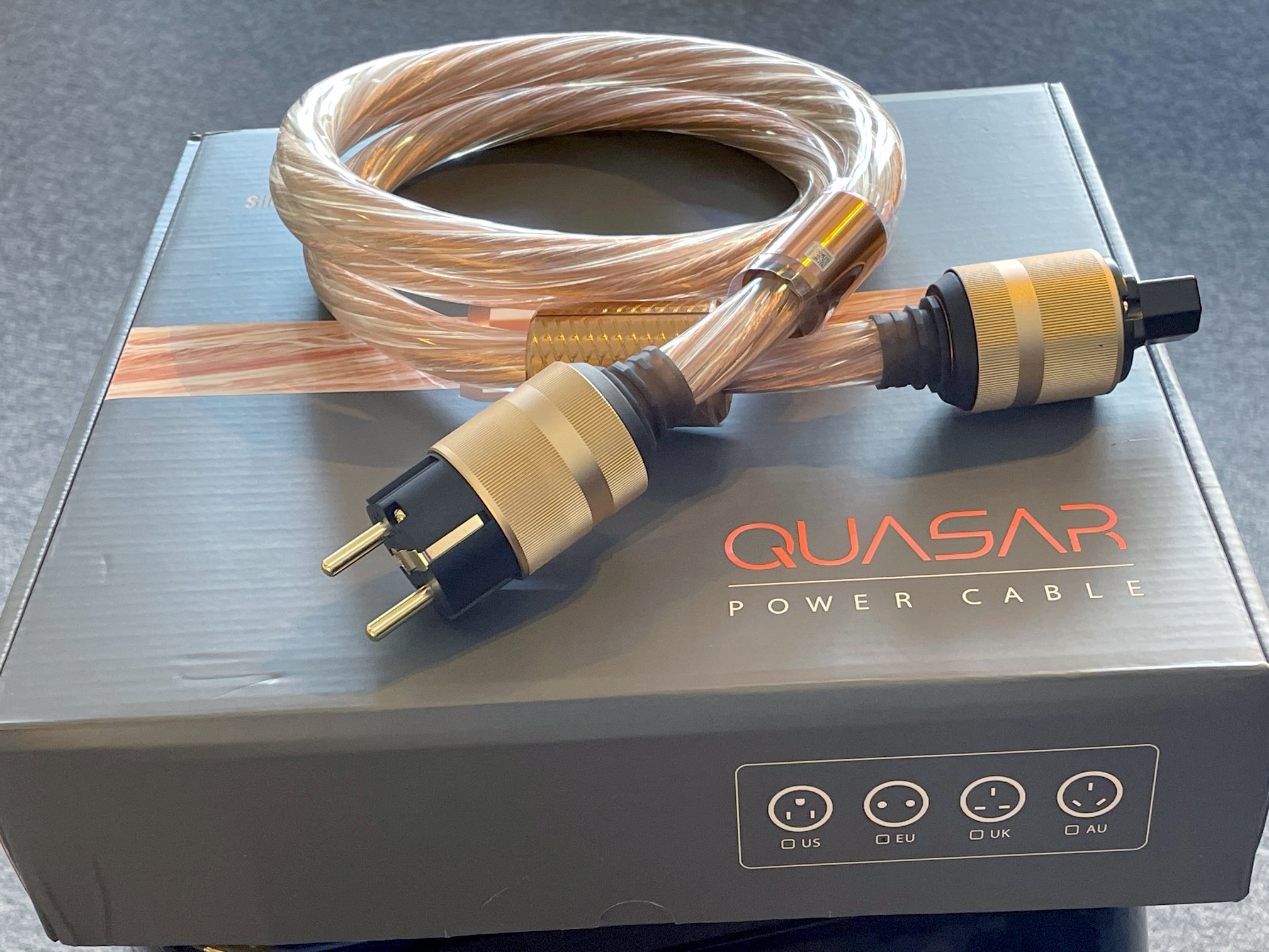 iFi Audio Quasar - Strömkabel - Akkelis Audio