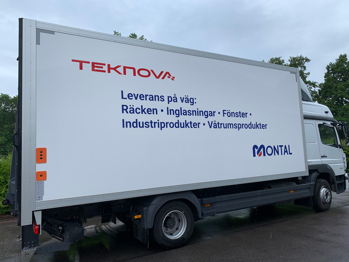 Lastbil med budskap och loggor - www.textbild.se