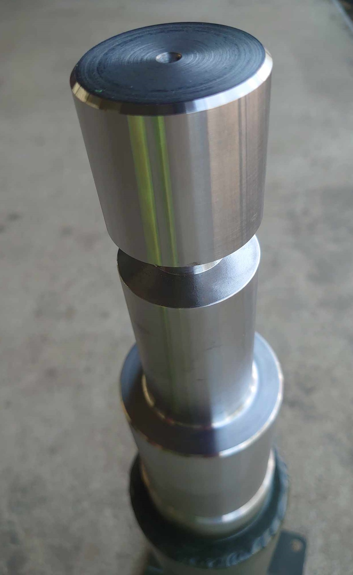 Gun bracket lower - West coast military