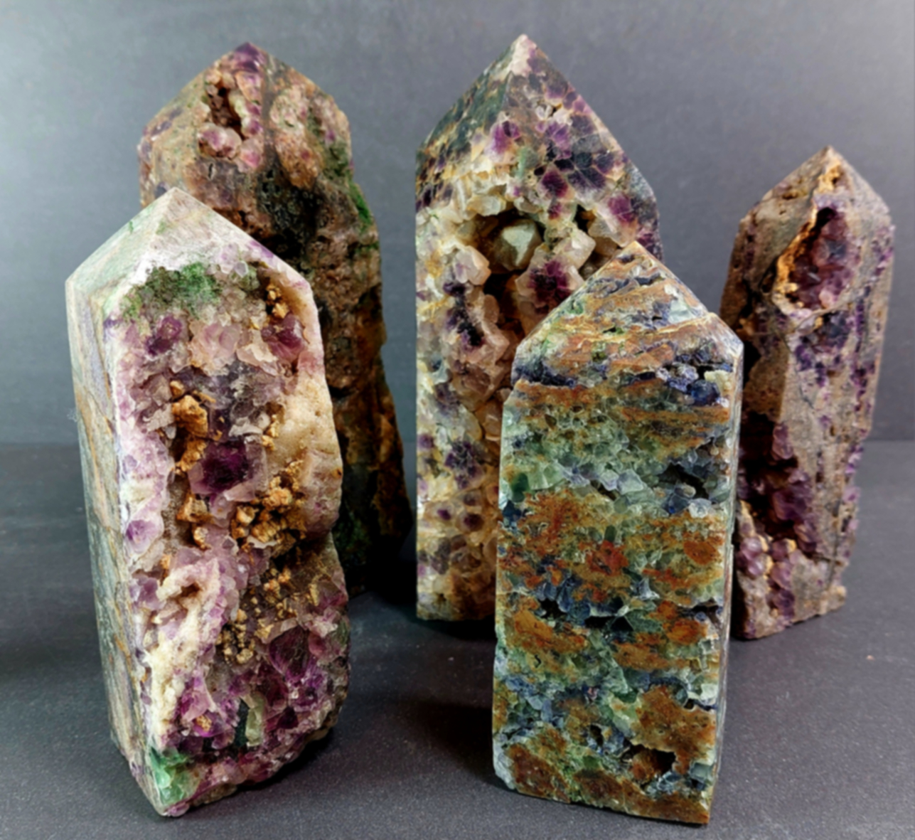 Stengarden.com - Regnbågsfluorit + druzy sphalerit generator torn