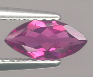 rosa turmalin | naturlig ädelsten | 8x4 mm | navett formad | 0.43 ct ...