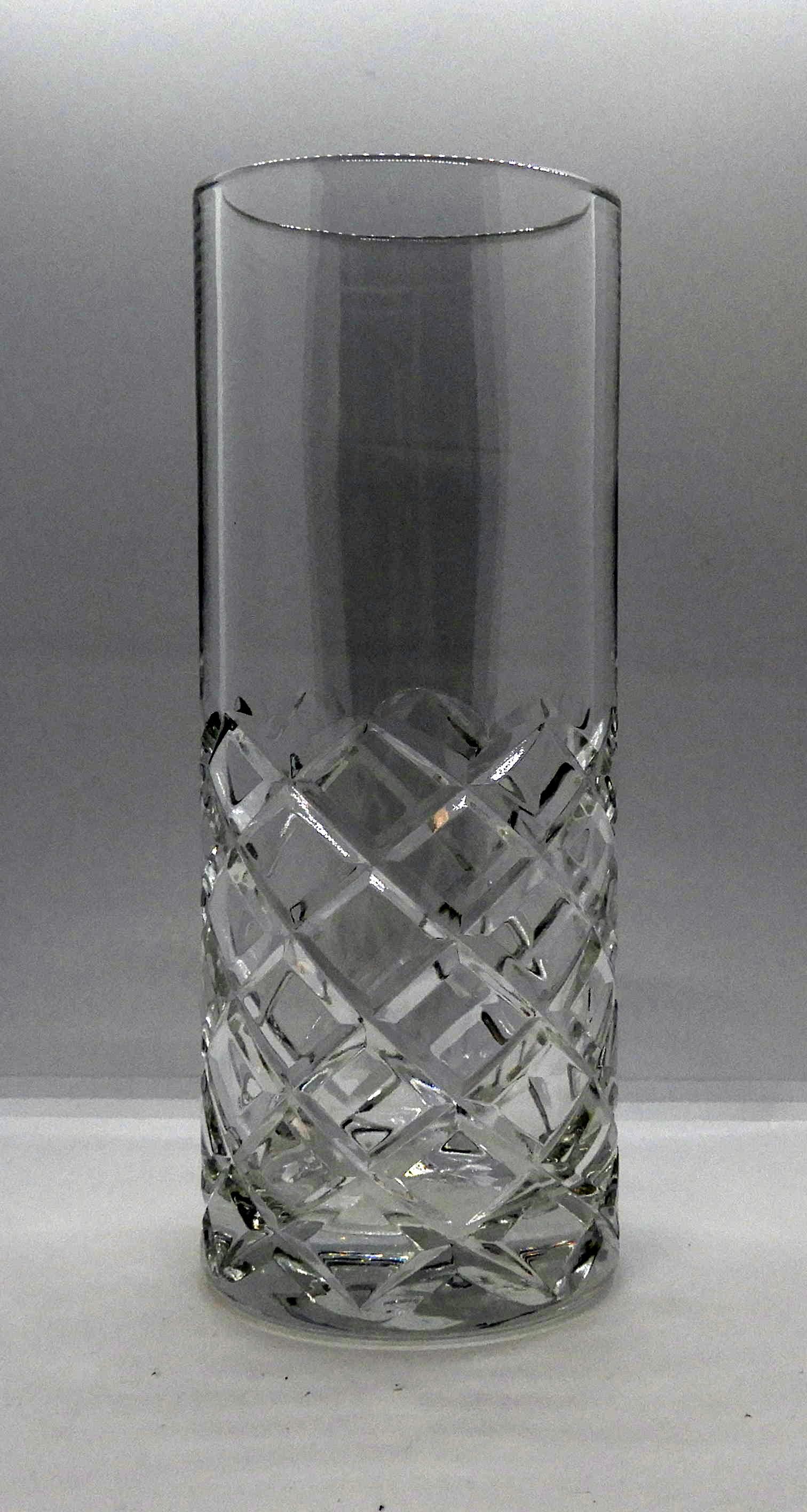 Kristall Vas Svensk tillverkad 23 cm - Domestic Present & JanKer Ridsport