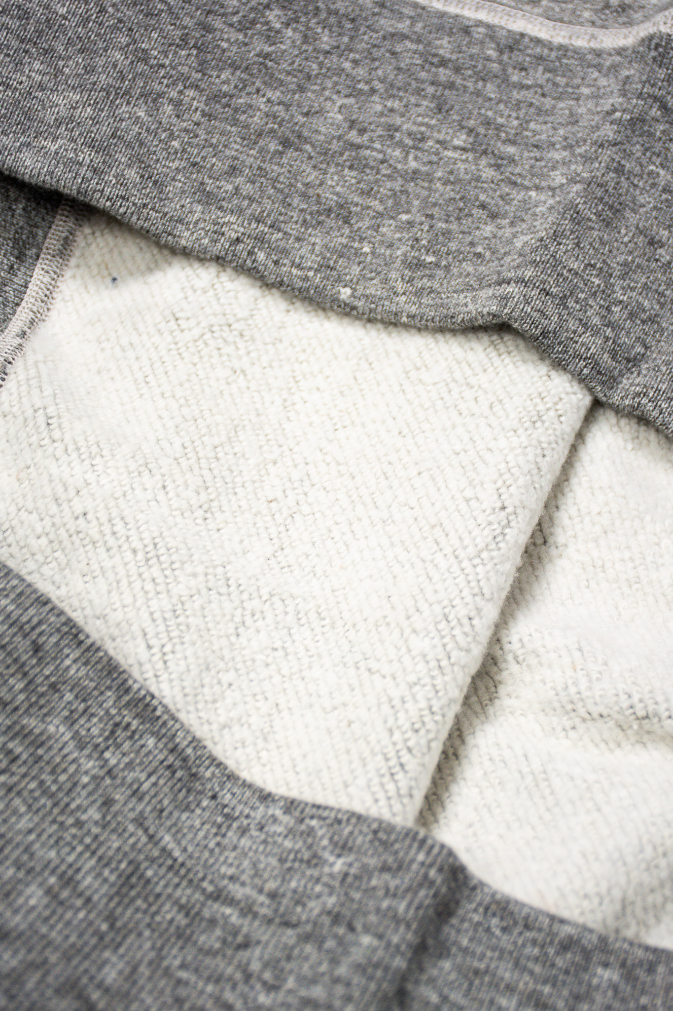 Buzz Rickson's - Loopwheeled Plain Sweatshirt Heather Grey - Göteborg ...