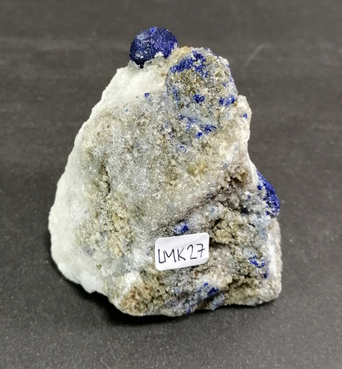 Stengarden.com - Lazurit i Matrix - LMK27