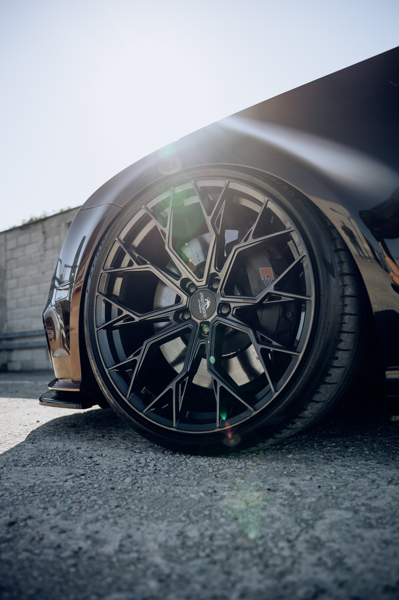 19" Forzza Titan Satin black 5x114,3 - -WHEELFIT-