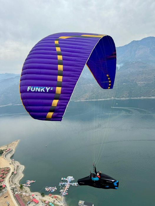 DAVINCI gliders Funky 2 high EN B FXC glider for sports warrior - Skyteknik