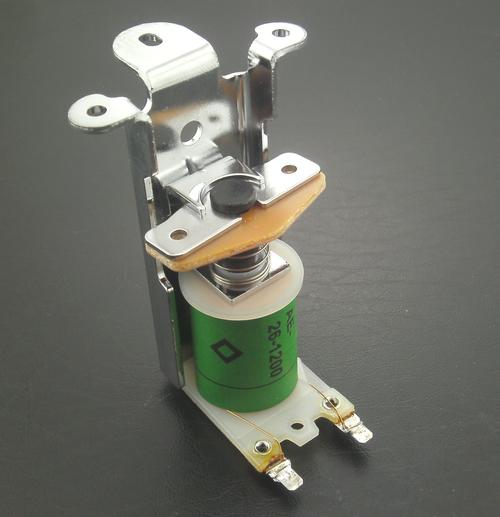 Pop Bumper Assembly (AE-26-1200) - Free Play