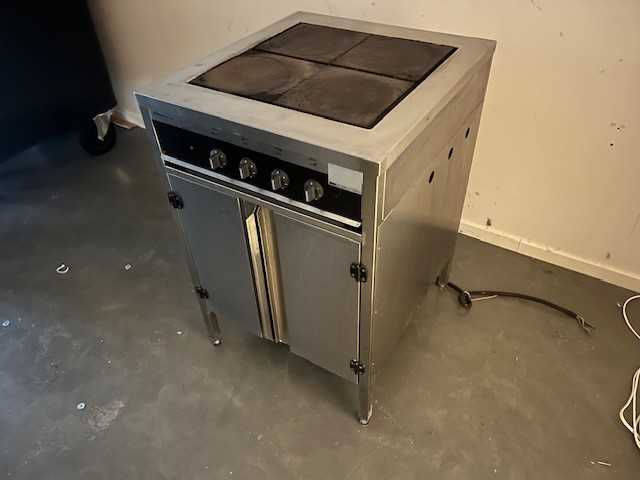 Spis med underskåp - Elektrotermo - Bravida Sverige AB/HNA Storköksservice