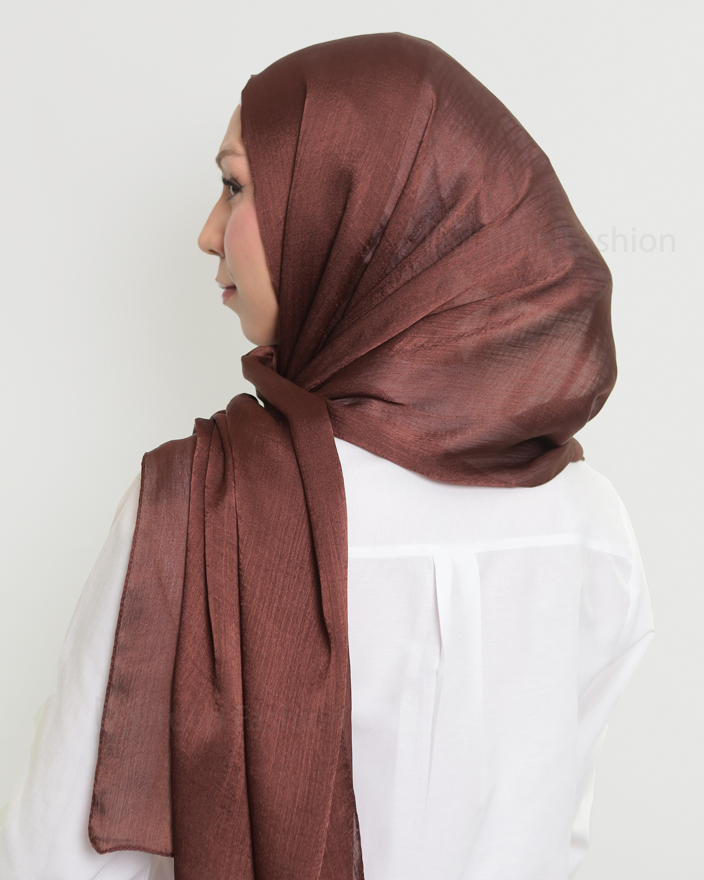 Hijab - Metallic Satin - Mörkbrun - Tulip Fashion