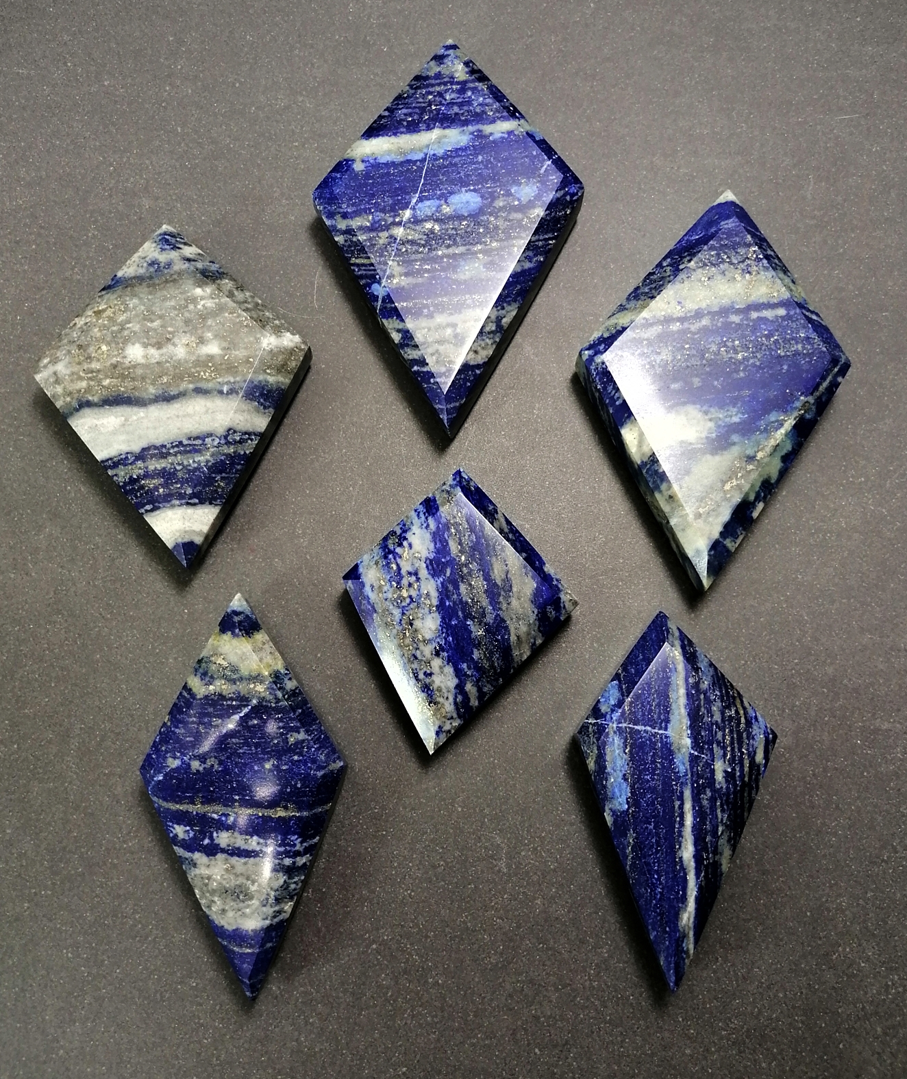 Stengarden.com - Lapis Lazuli - Romb Form
