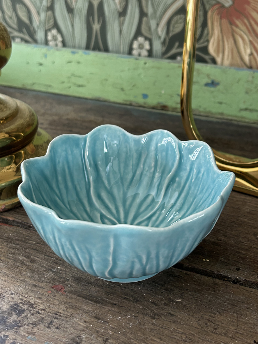 Vita Ranunkler - Skål Flora ljusblå (liten)