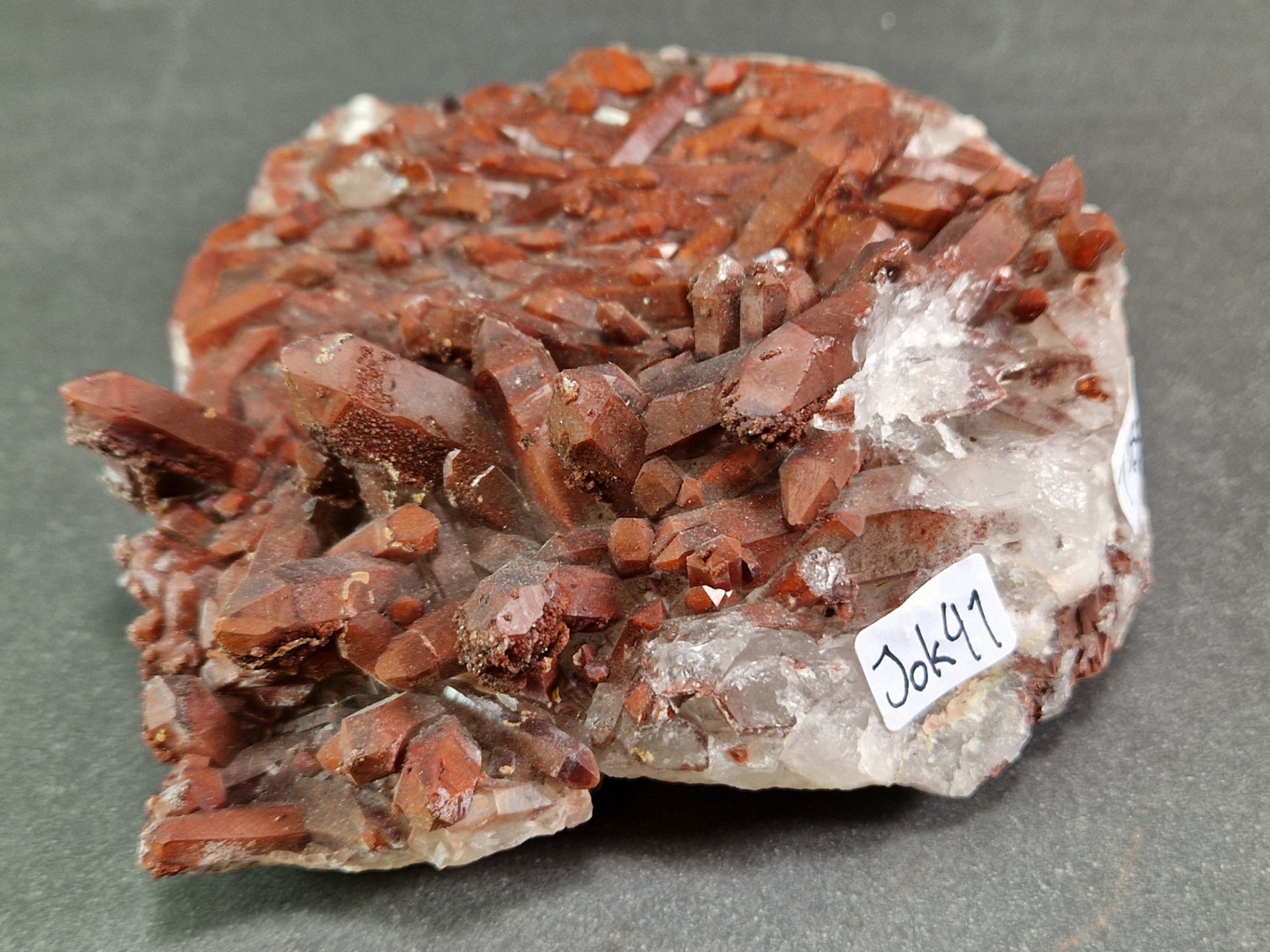 Stengarden.com - Jordgubbskvarts /Röd kvarts kluster