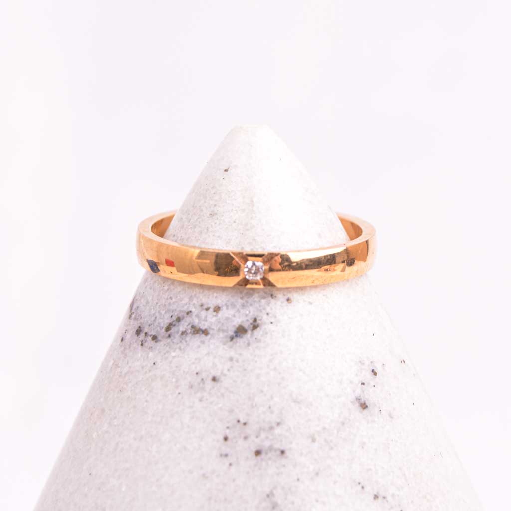 Guldring 18k med 0,02ct diamant, Vintage - Bohlins Guld