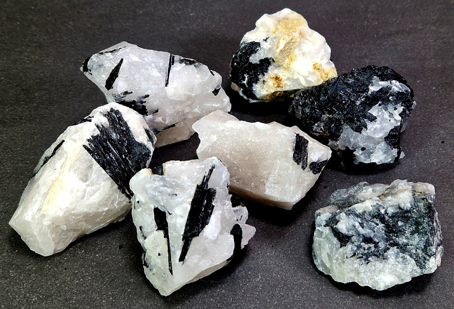 Stengarden.com - Svart Turmalin i Kvarts -Rå