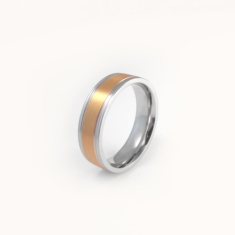 Billig Slät matt Ring i Guld / Stål - 6mm bred med gravyr