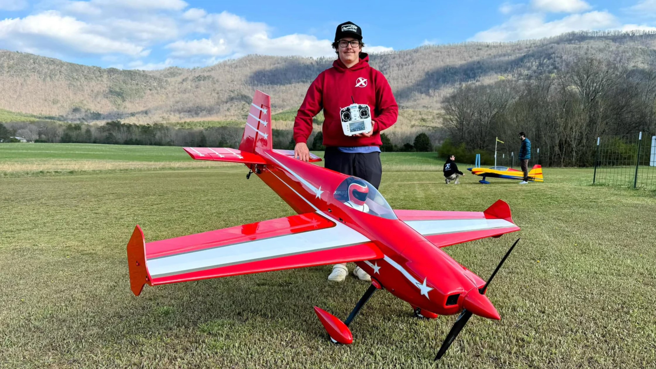 Autopartner RC - Extreme Flight Laser 85 Red