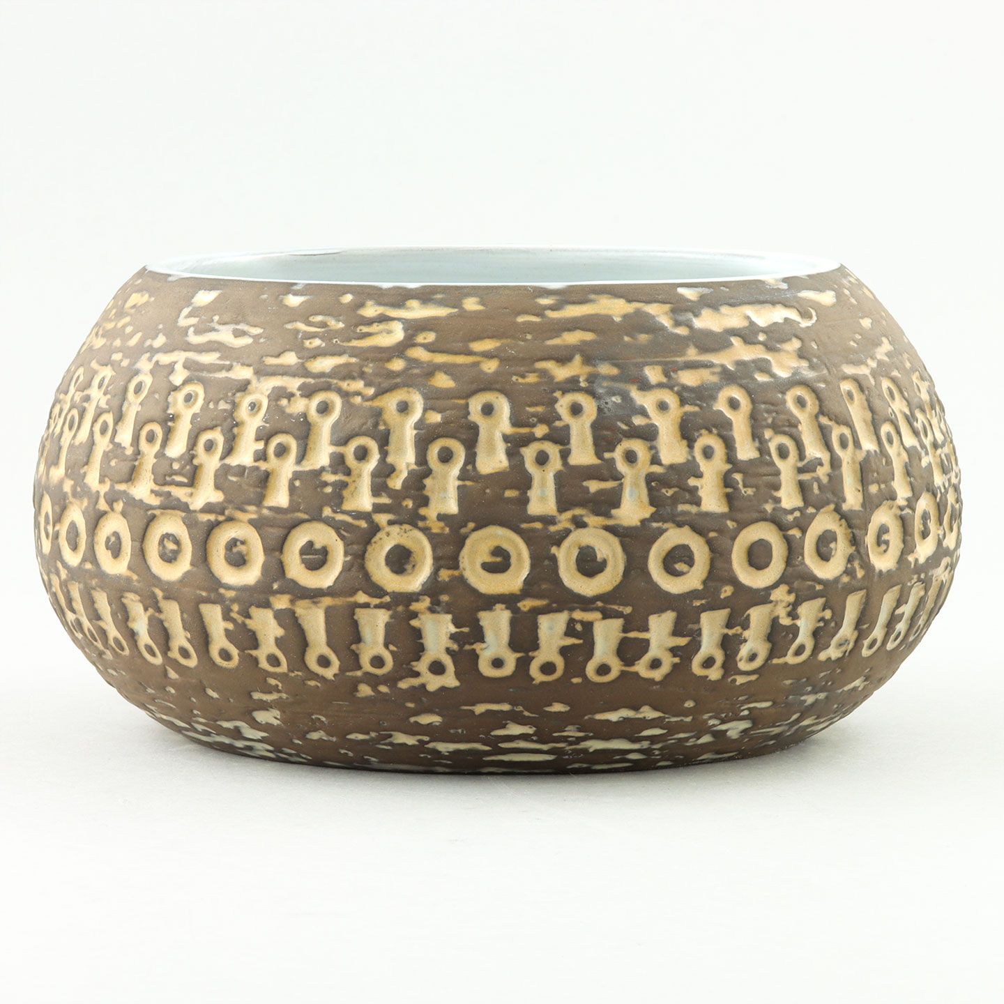 Mari Simmulson (Mexico 1960s) Brown Swelling Bowl with Relief Decor 18/ ...