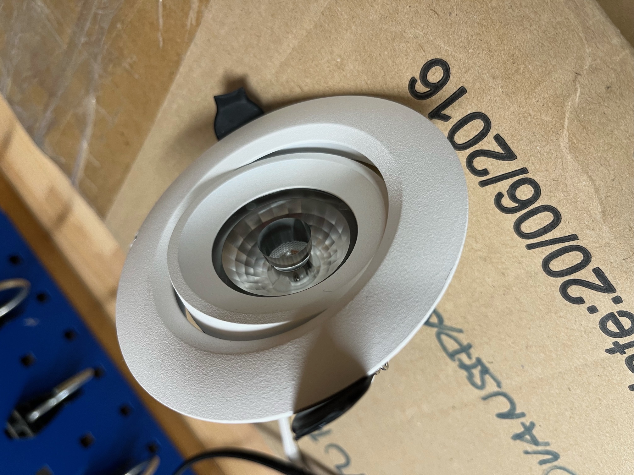 LED Downlight COB 7W 2700K Dimbar Ställbar - LEDshopen.se