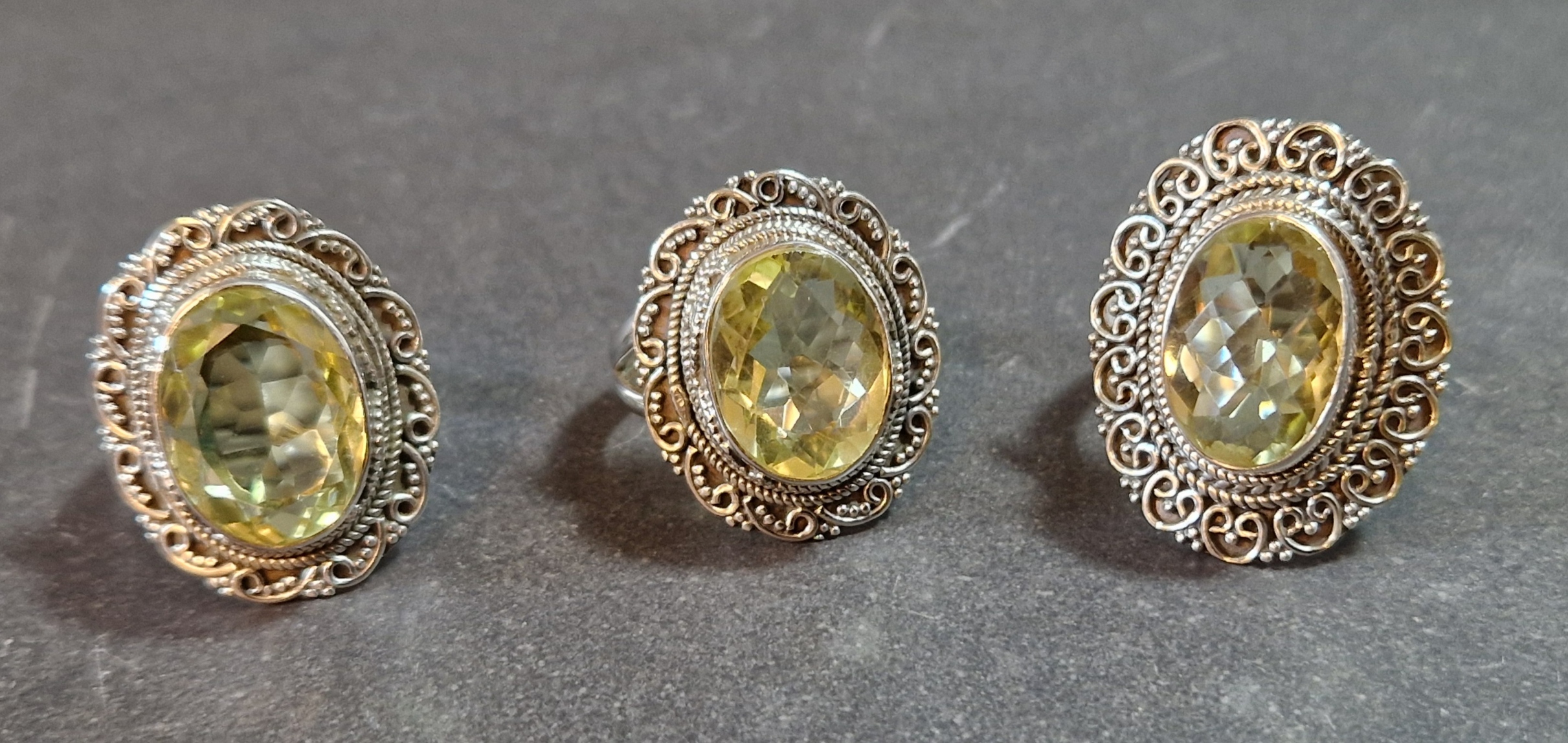 Stengarden.com - Filigran Ring Silver - Citrin Cabochon - 3 sorter