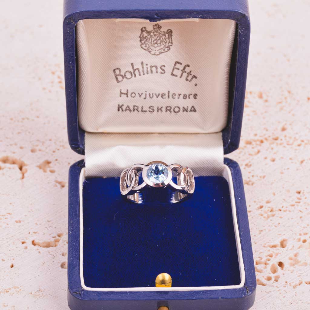 Valkokulta sormus 18k kanssa Topaz, Vintage - Bohlinin Kulta