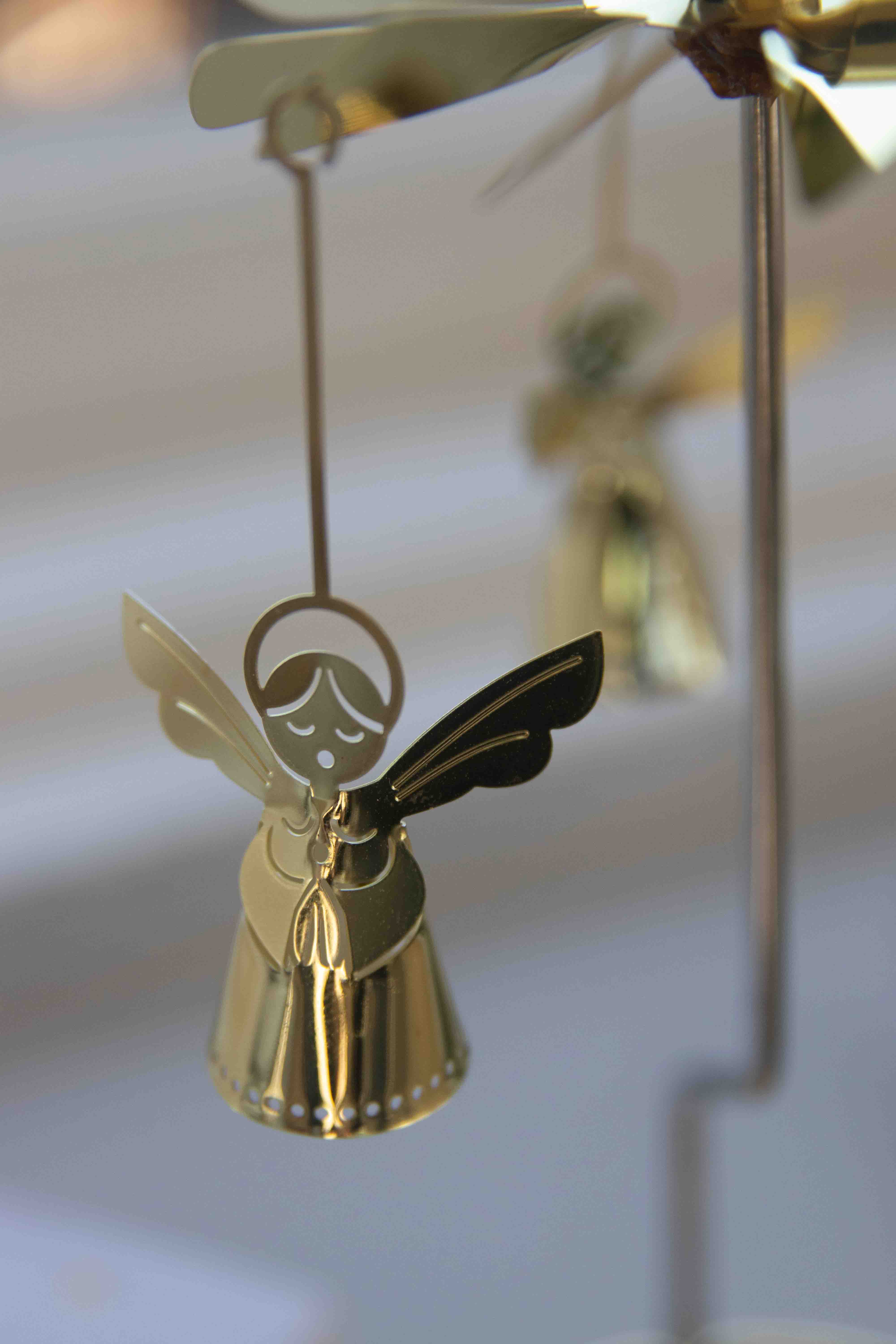 TEALIGHT SPINNER SINGING ANGEL - Pluto Design Private customer