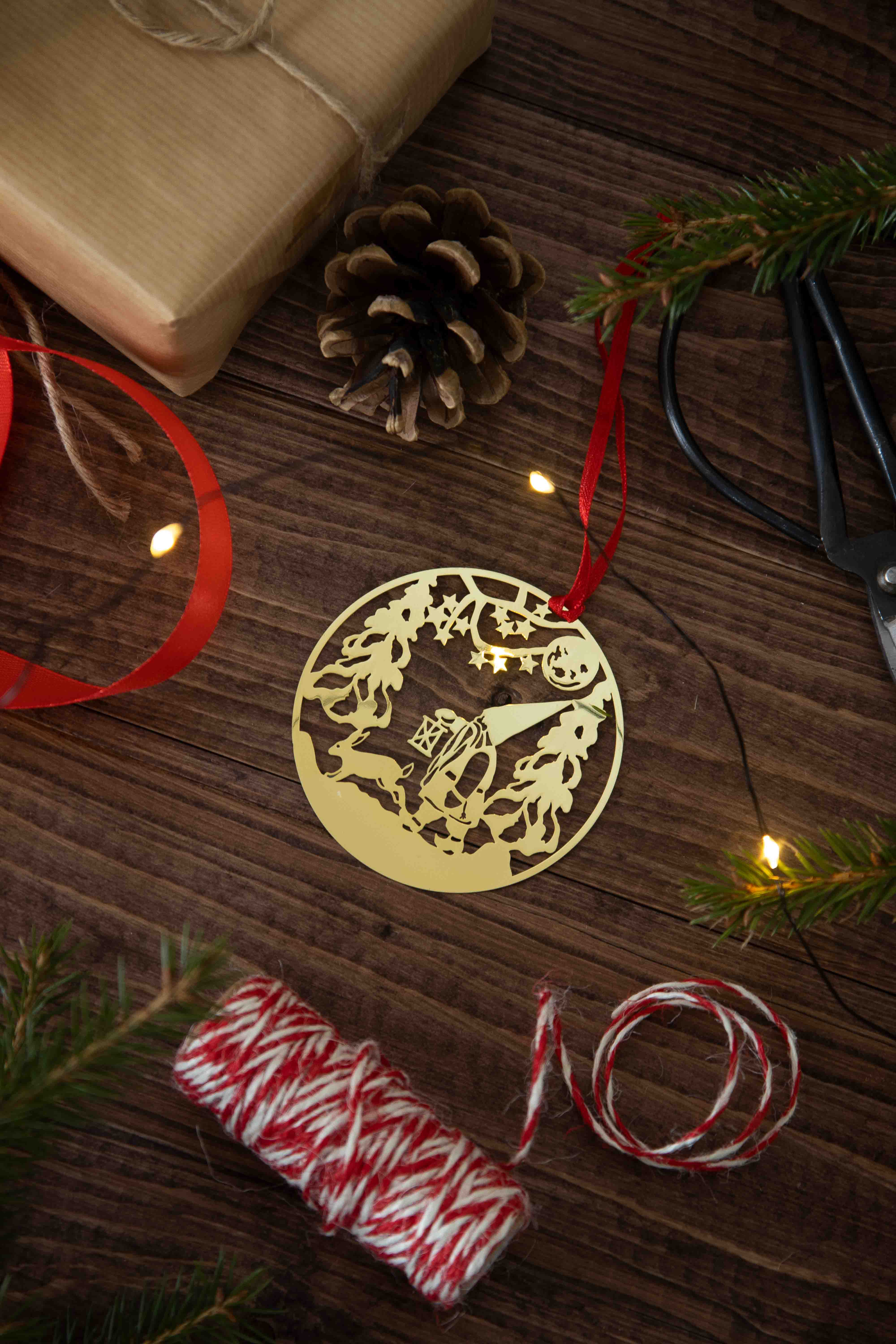 HANGING DECORATION WINTERLAND - Pluto Design Retailers