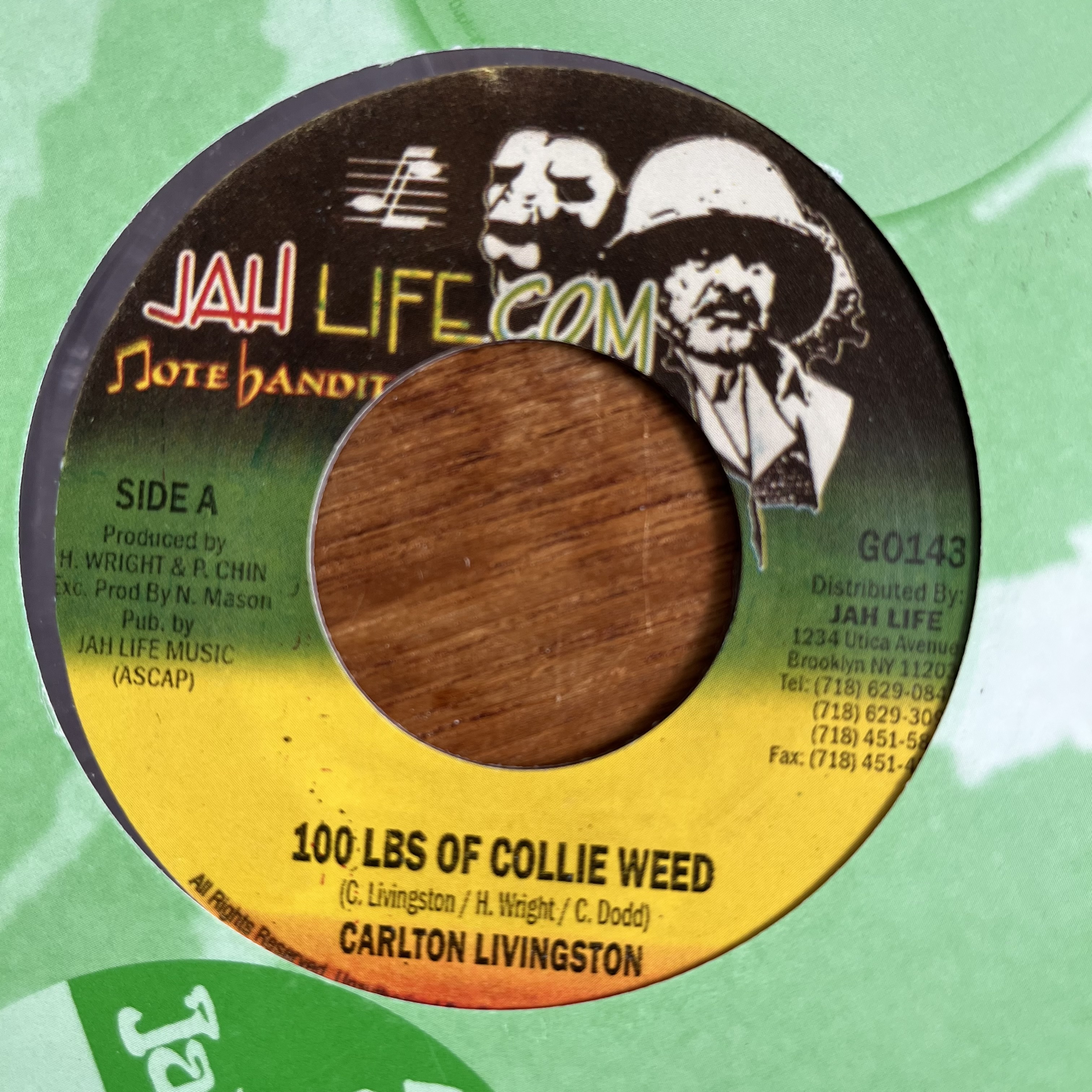 Carlton Livingston – 100 Lbs Of Collie Weed - Simmer Down