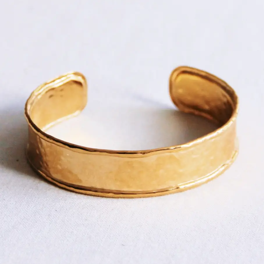 Vita Ranunkler - Stelt armband