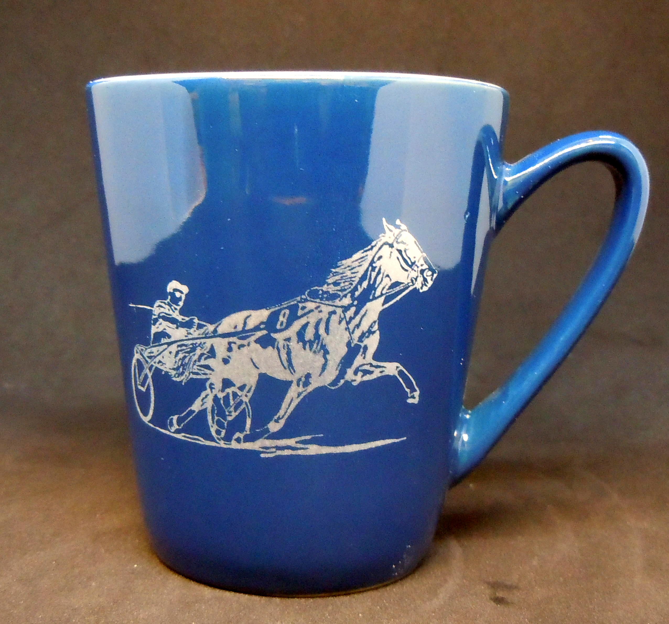Mugg med Travhäst - Domestic Present & JanKer Ridsport