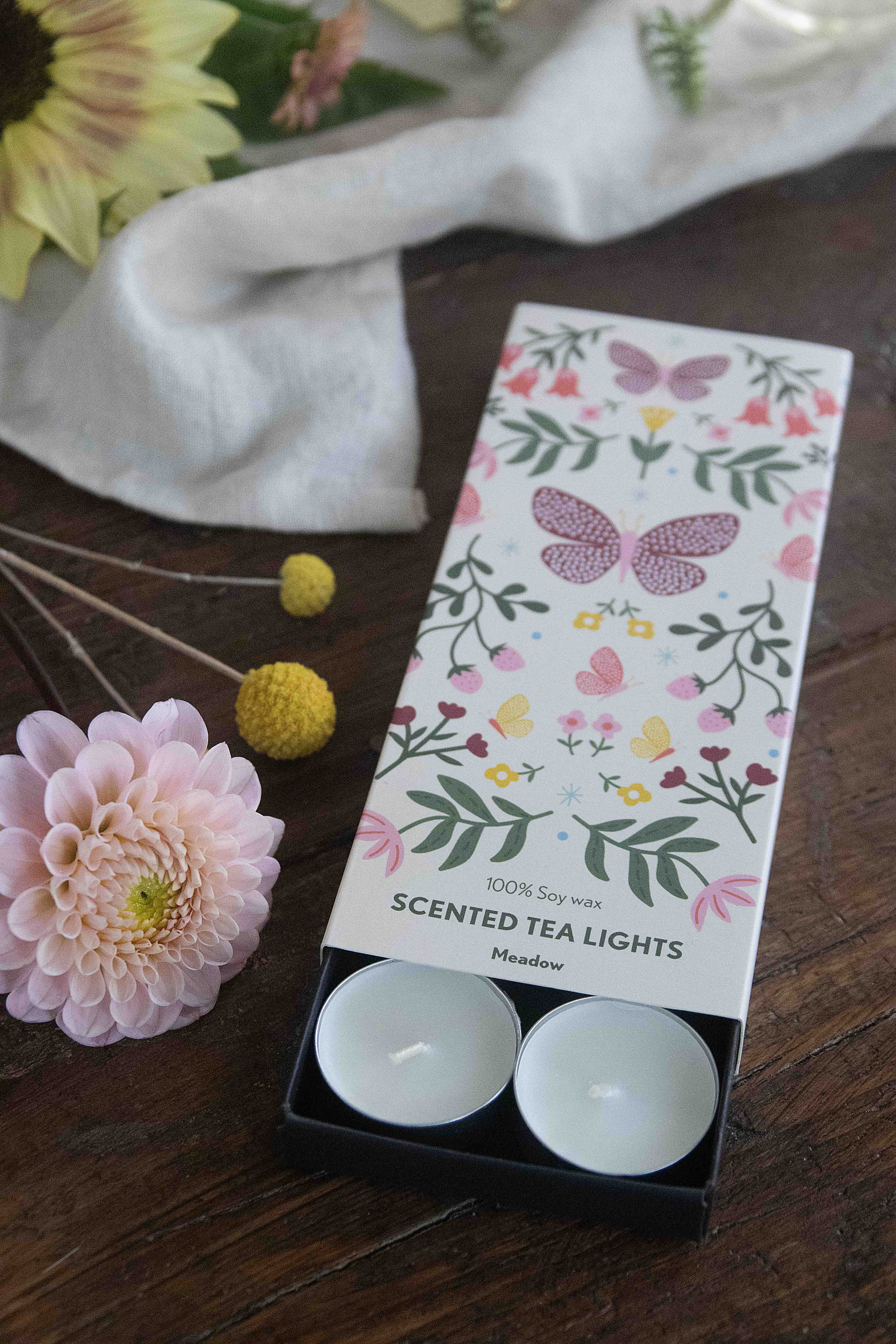 SCENTED TEALIGHTS MEADOW 10-PCS - Pluto Design Private customer