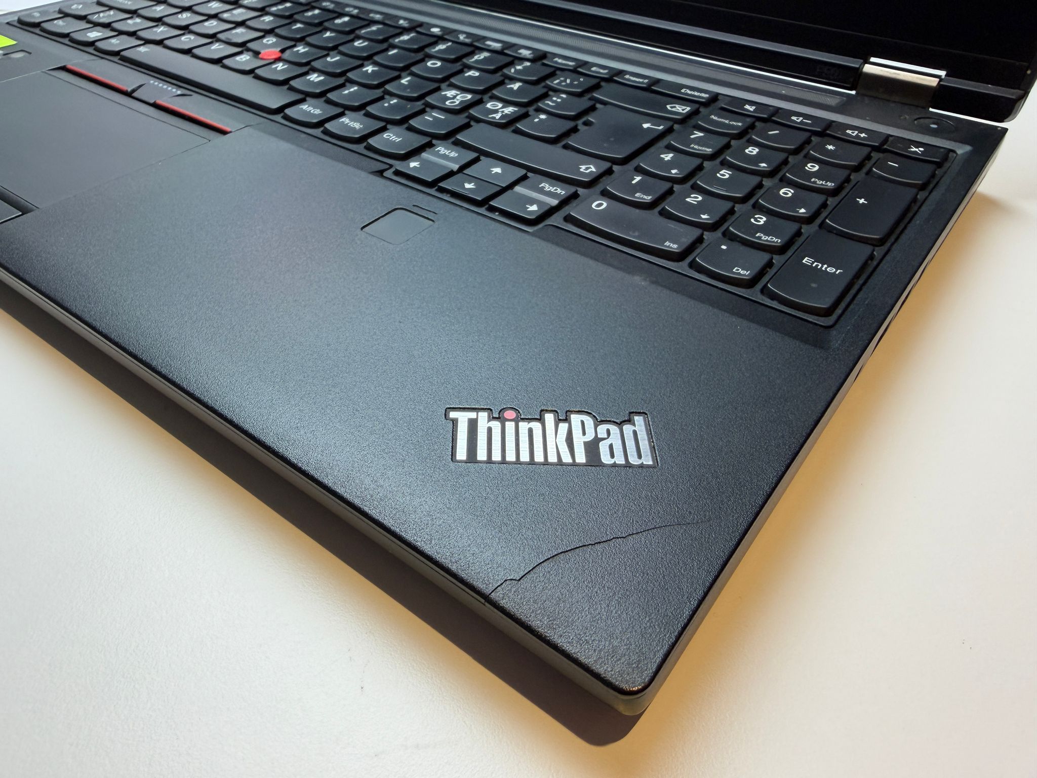 Lenovo ThinkPad P50 15,6" FHD Touch Core i7-6820HQ 16GB 256GB Quadro ...