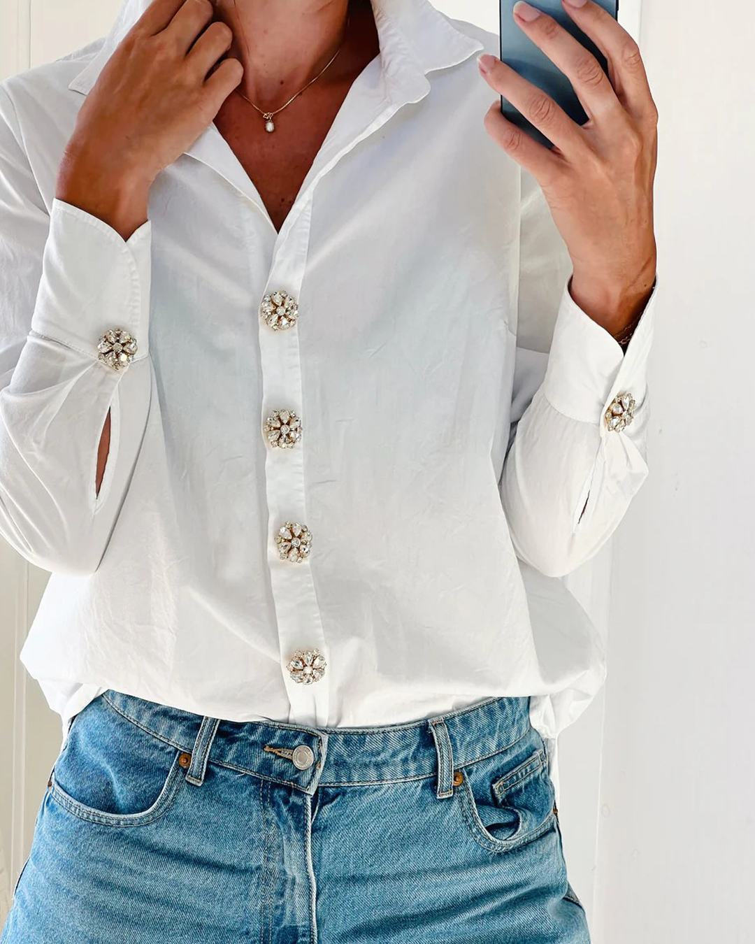 Knappdekoration Signe blomma vit guld - Jacobssons