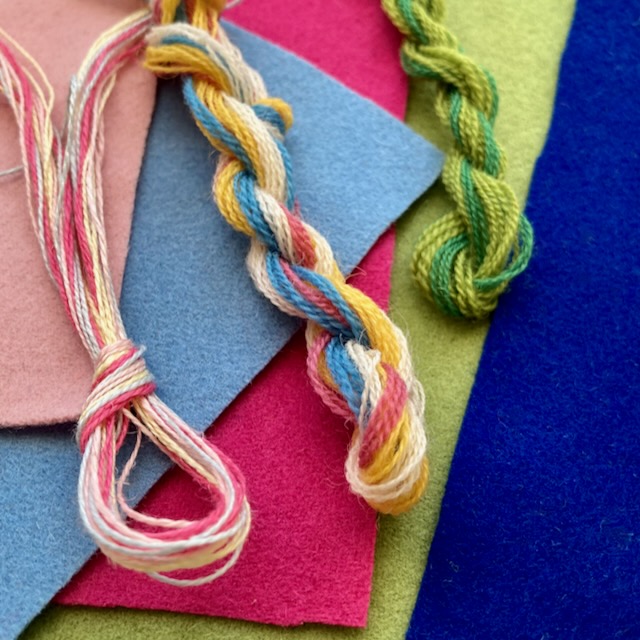 Wool Embroidery mini kit 26B - Tulips and Roses