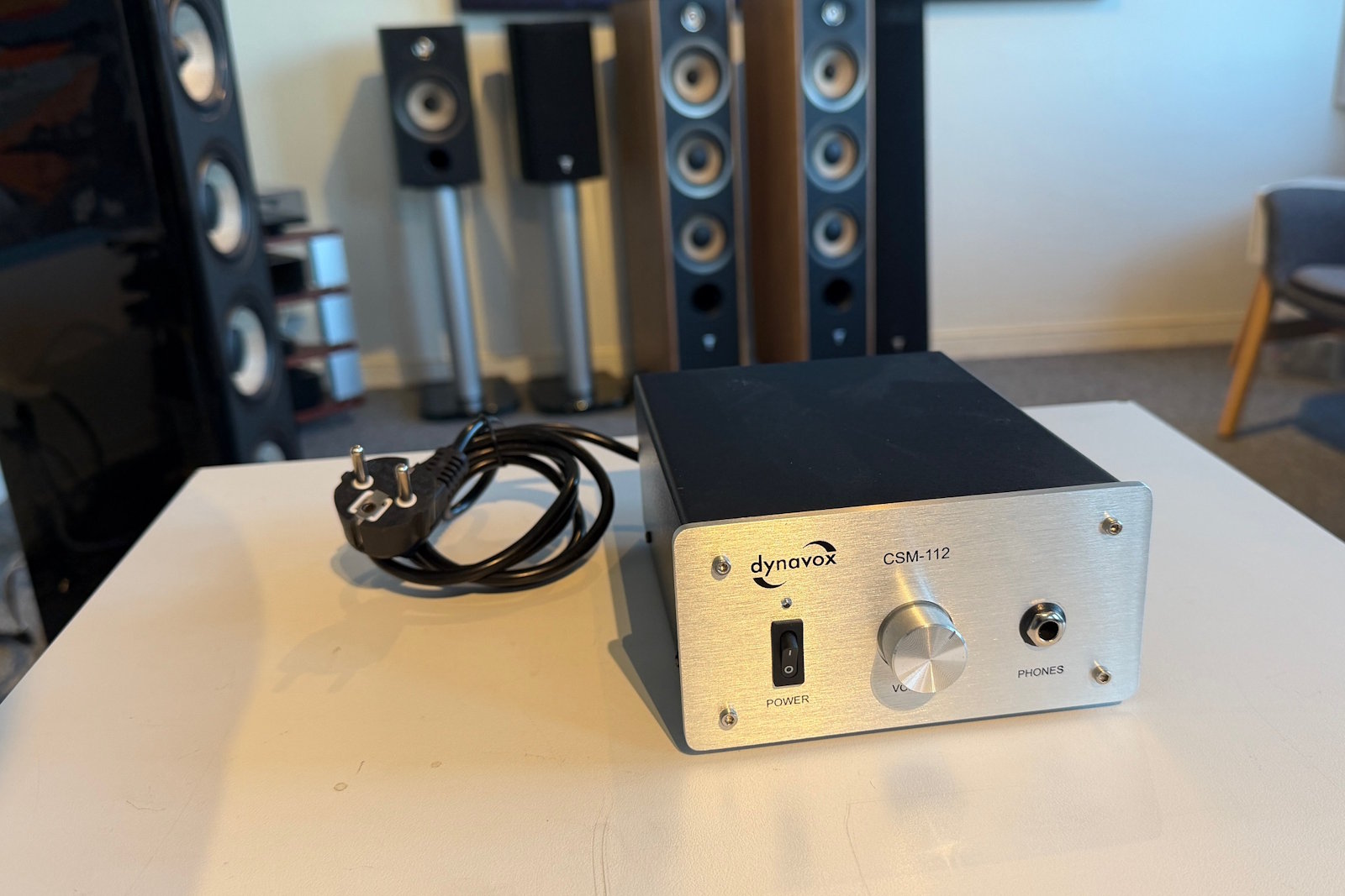 Dynavox CSM-112 hörlursförstärkare - Beg - Akkelis Audio