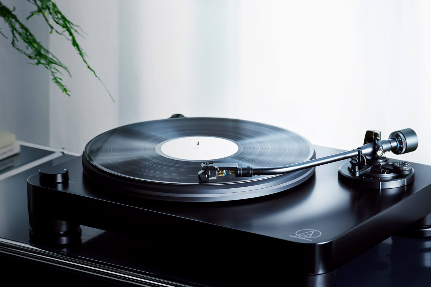 Audio Technica AT-LP7X Skivspelare - Akkelis Audio
