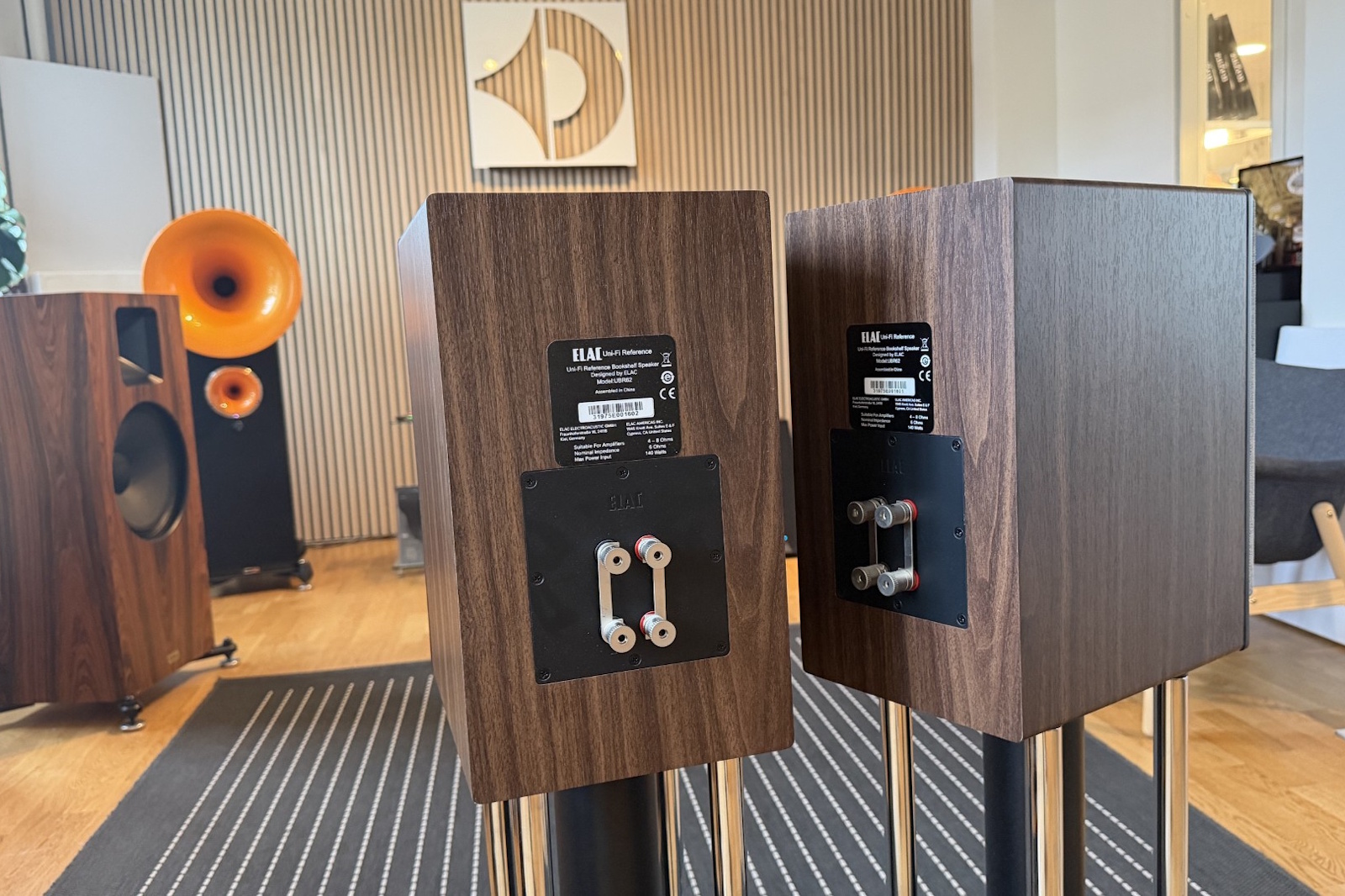 Elac Uni-Fi Reference UBR62 - Begagnade stativhögtalare - Akkelis Audio