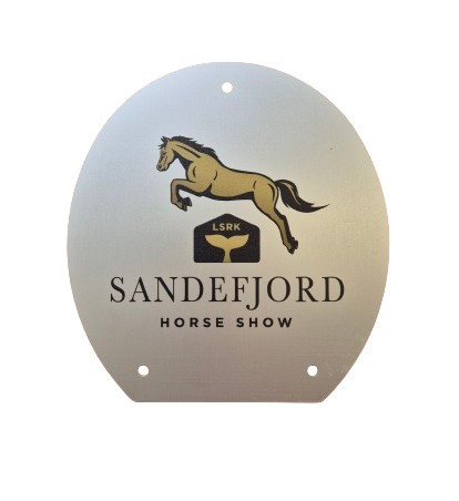 Screentryckt plakett hästskoform - Monomak sedan 1977