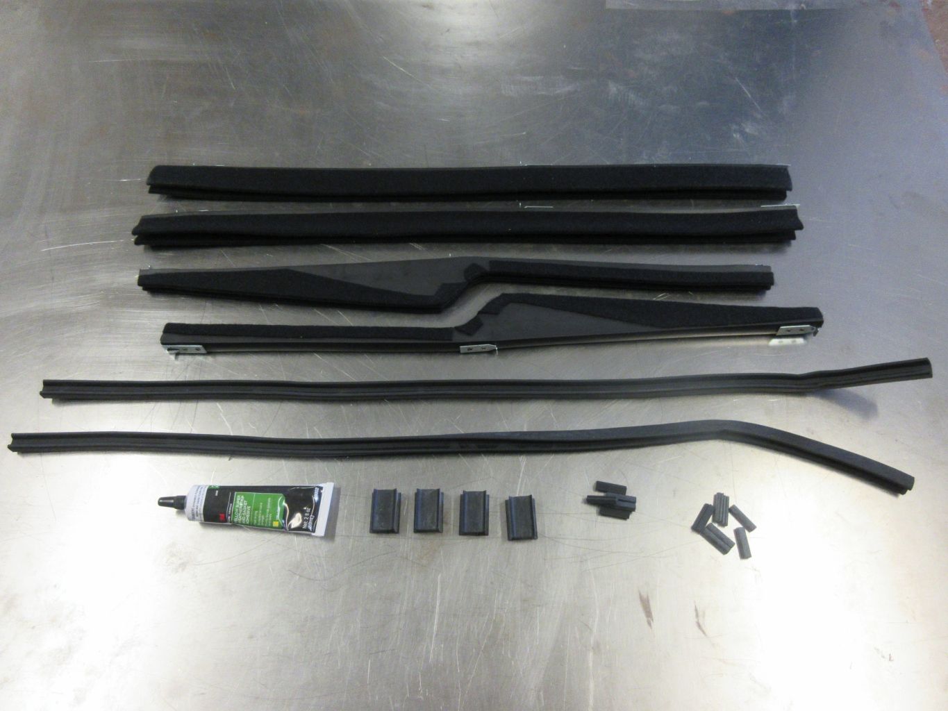 Window channel kit 3W - JOCAR Hot Rods & Steelworks AB