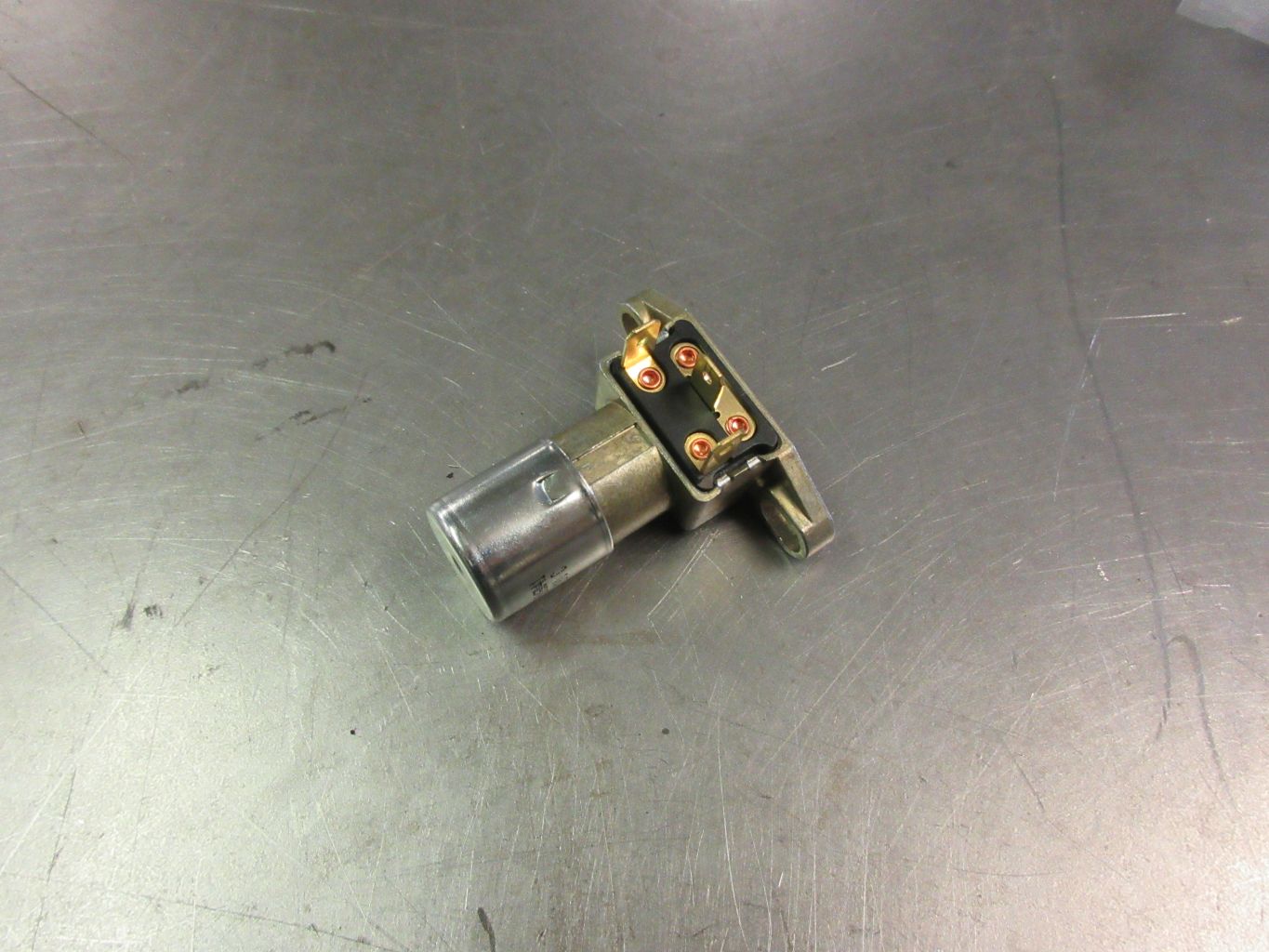 Fotomkopplare Hel/Halv-ljus - JOCAR Hot Rods & Steelworks AB