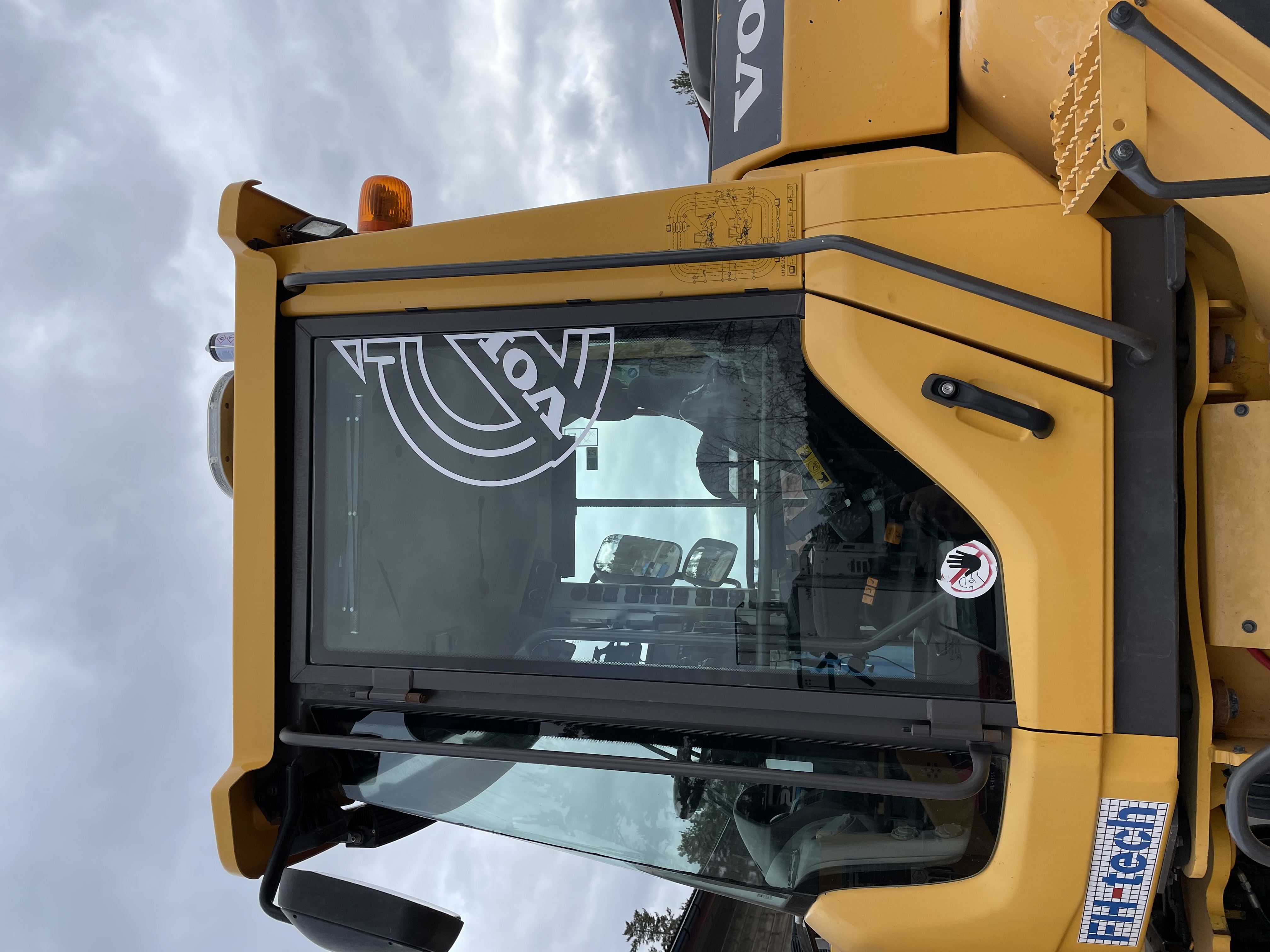 Volvo window decal - Fordon262