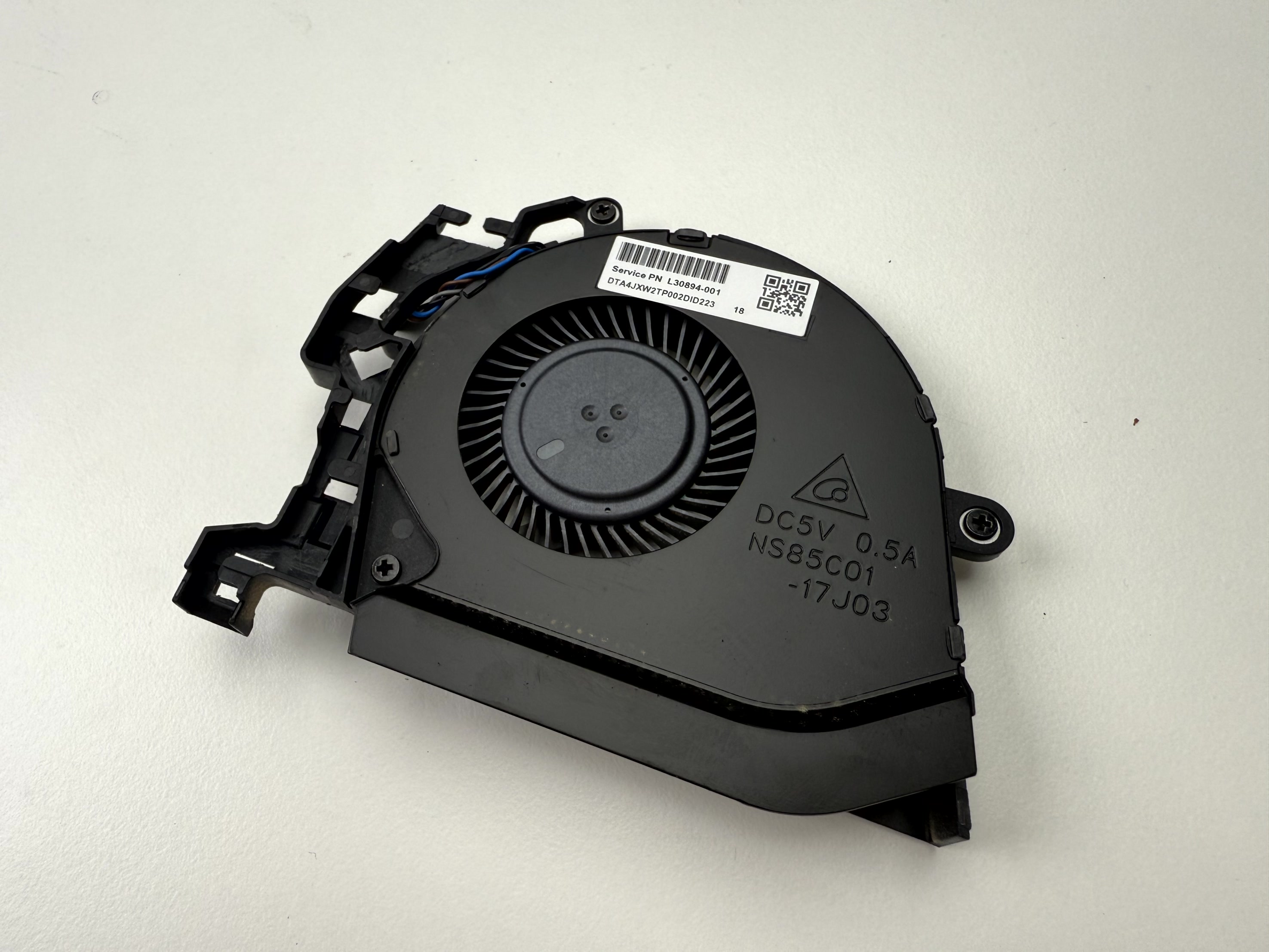 Original HP CPU kylfläkt Fan HP ZBook 15 G5 G6 Studio 15 G5 G6 fläkt ...