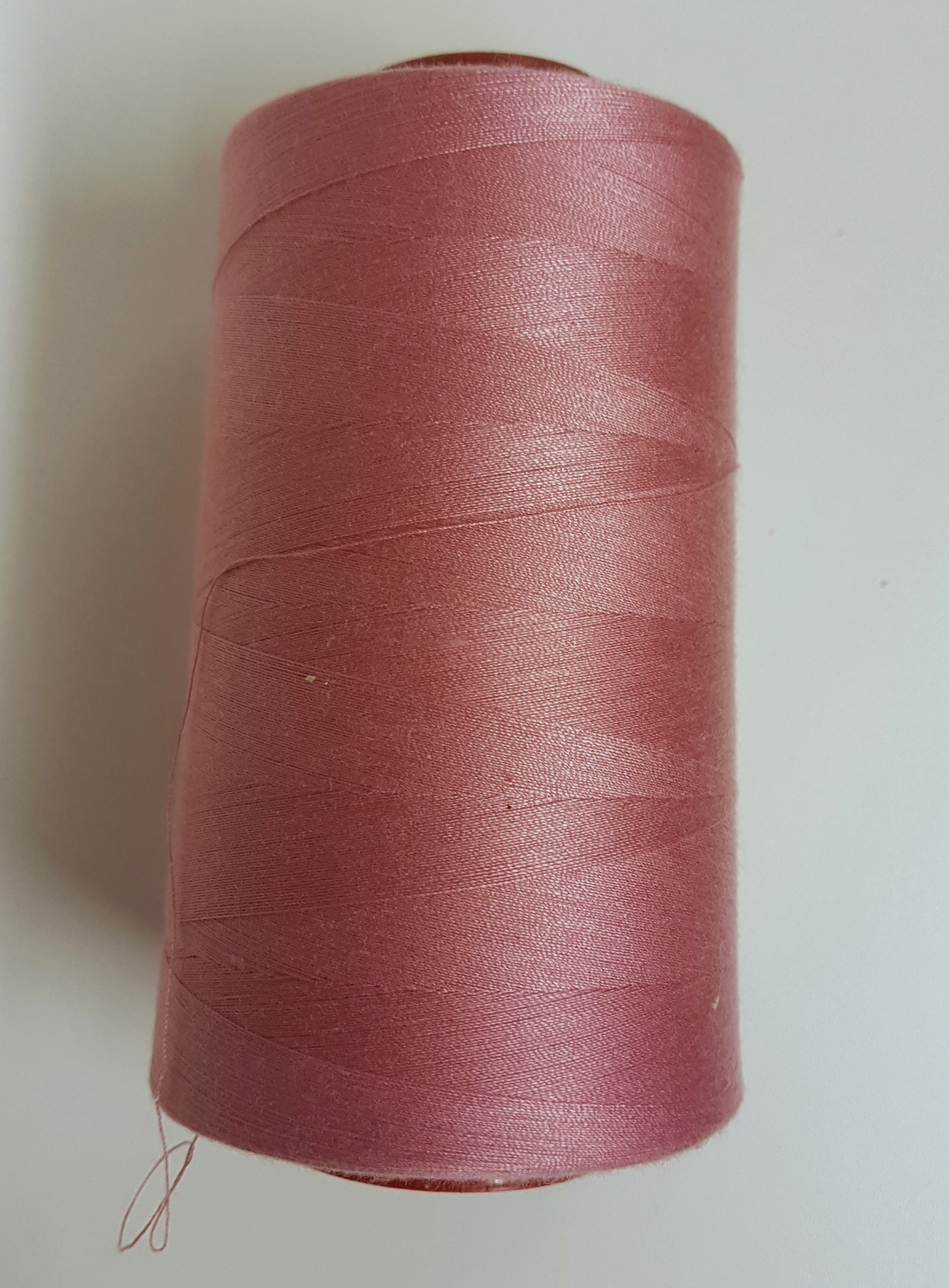 Coats Overlock thread Old rose - Tyglycka