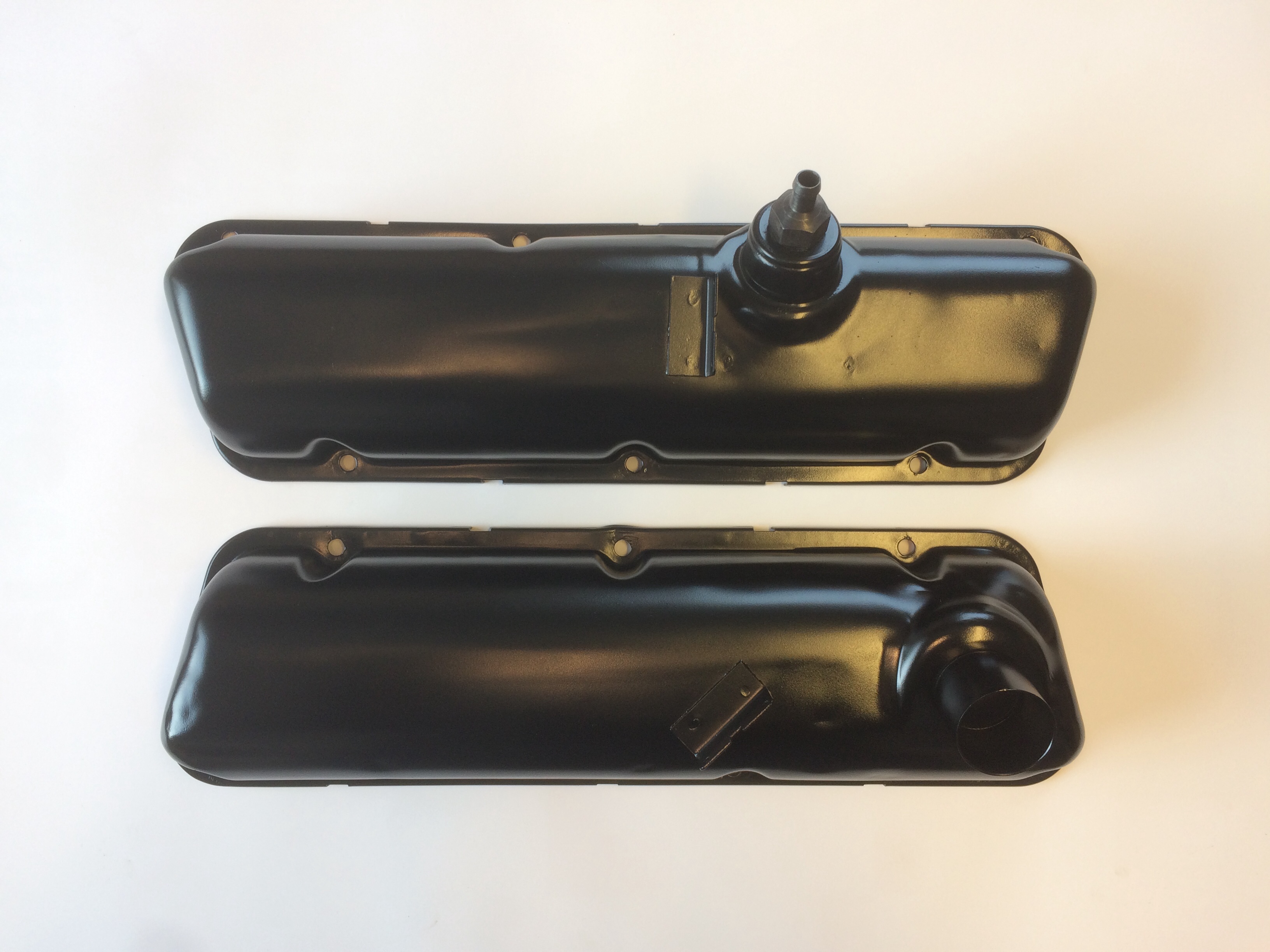 Valve covers Essex V6 (OEM) RARE! - Retrospeed Finland - Classic car ...