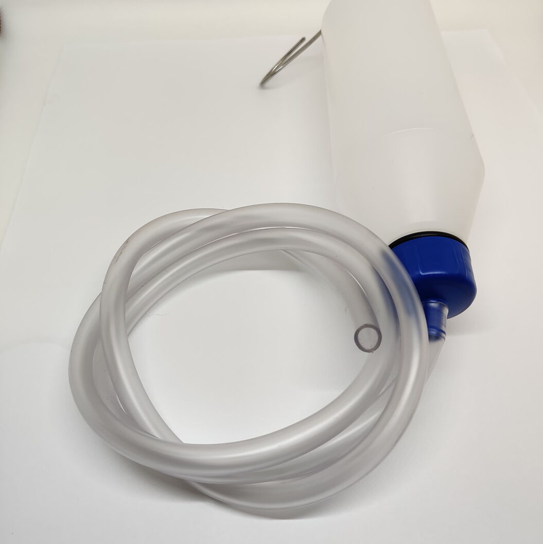 Vattenflaska komplett med kork och slang - RantalaVVS webshop