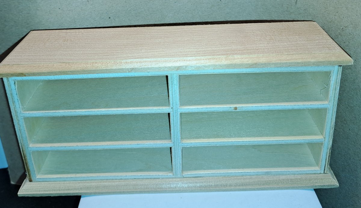 Shopcounter, low, unpainted - Miniatyrskatt AB