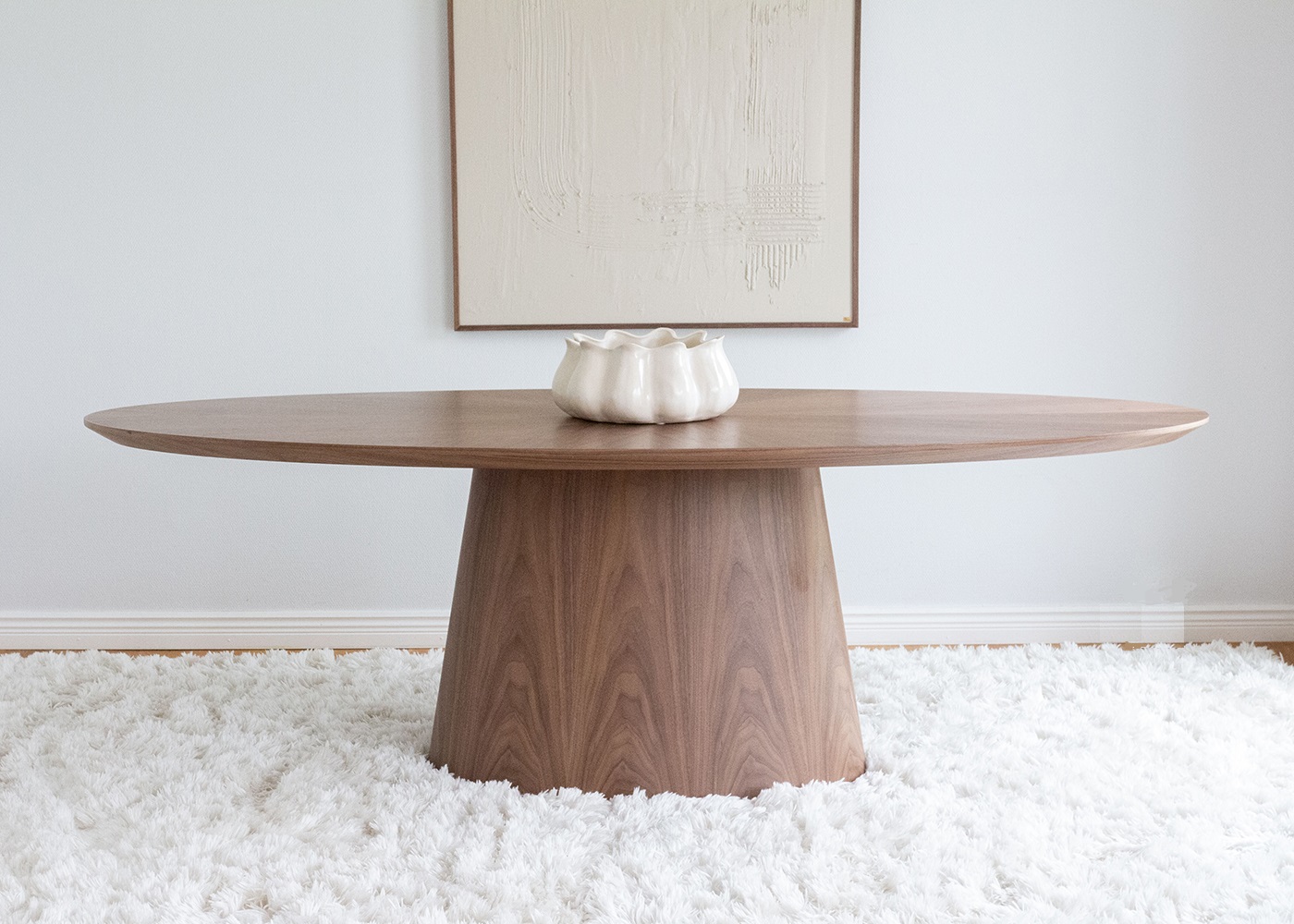 Ovalt matbord i valnöt 210 cm - Schangtil Design