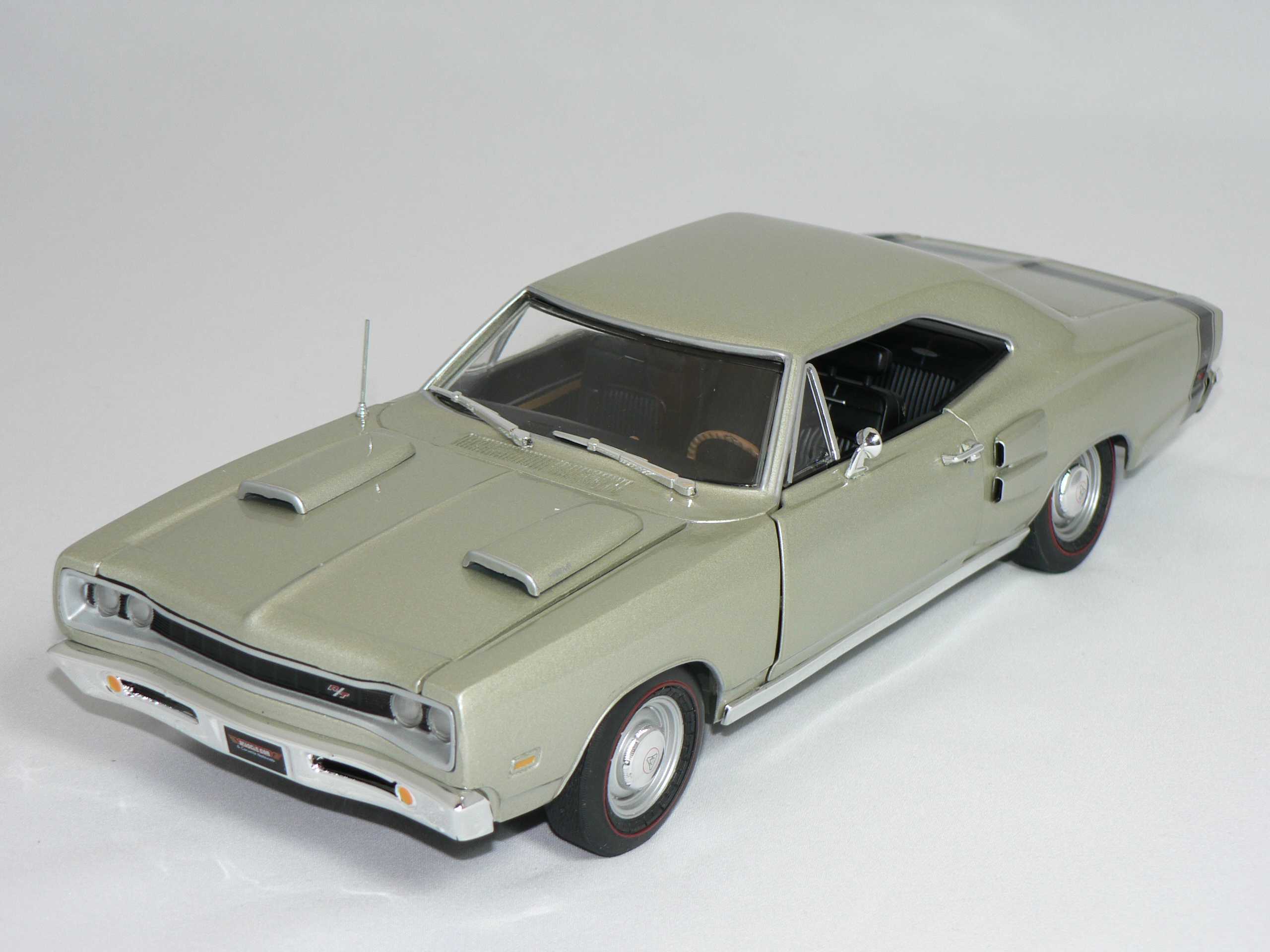 GL Modellbilar AB - Dodge Coronet R/T -1969 (LIMITED EDITION 1002PCS) 1 ...
