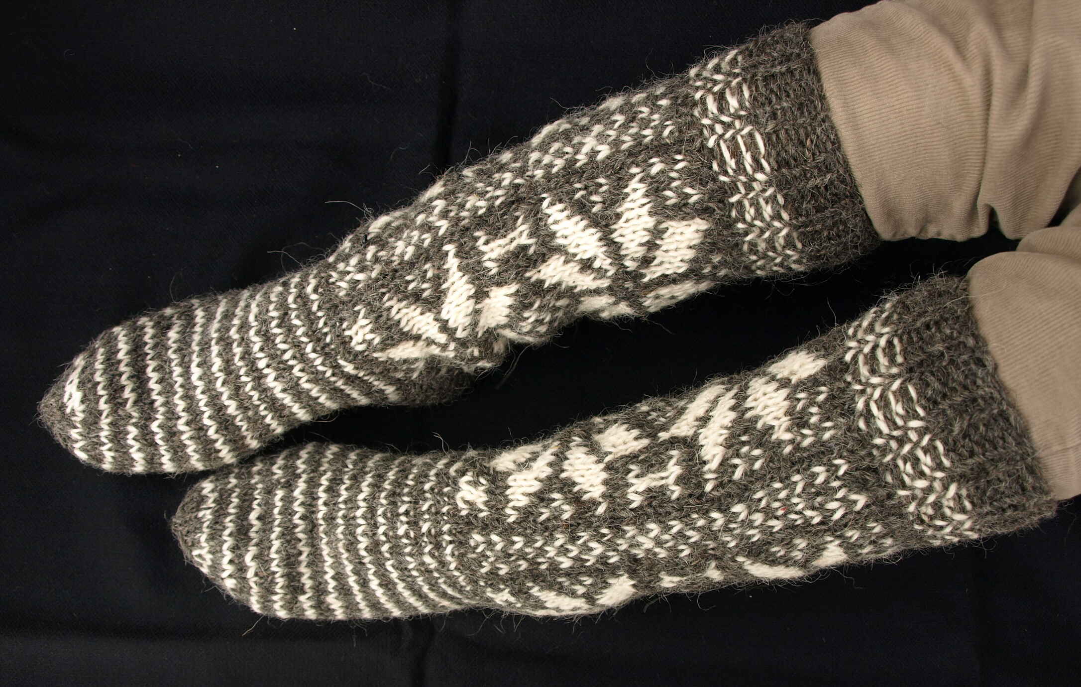 Raggsockor med skandinaviskt mönster mörkgrå lång - Warmstuff